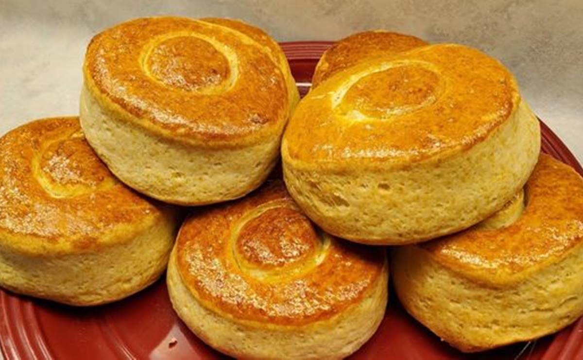 ¿Cómo preparar bisquets calientitos?