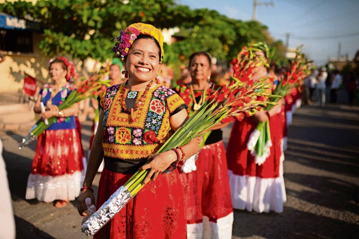 Juchitán se viste de gala con las velas