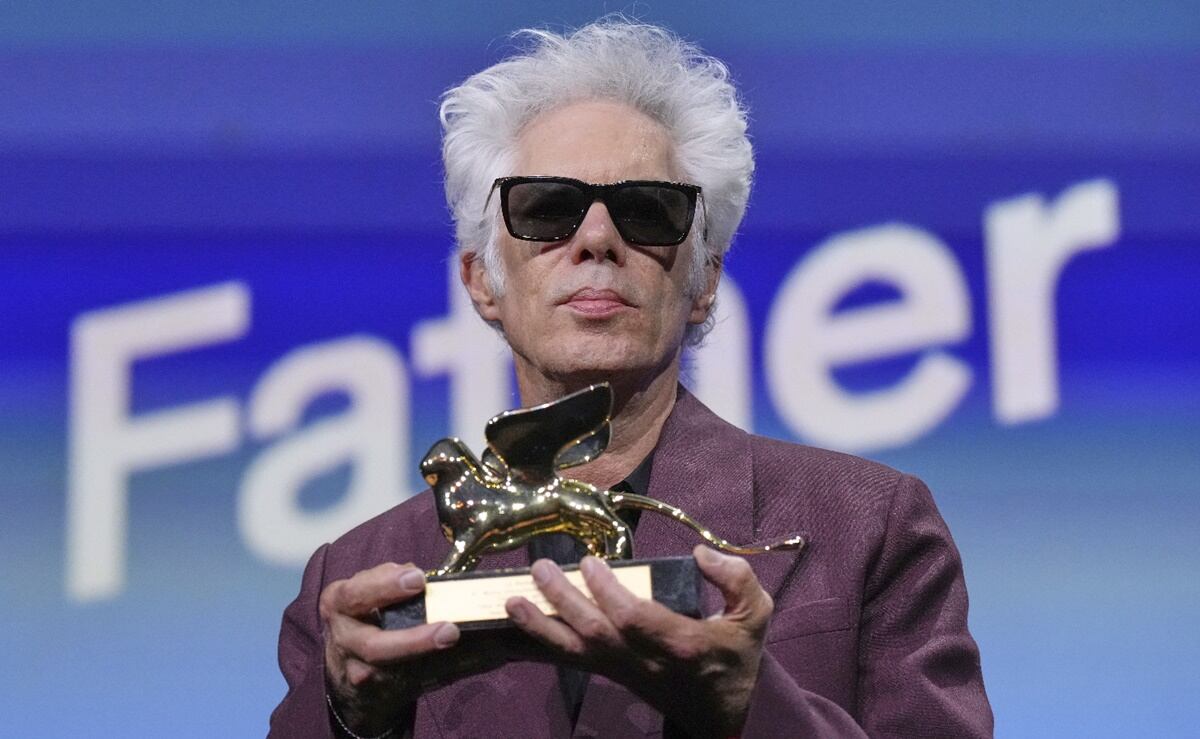 "Father Mother Sister Brother", de Jim Jarmusch, gana León de Oro en ...