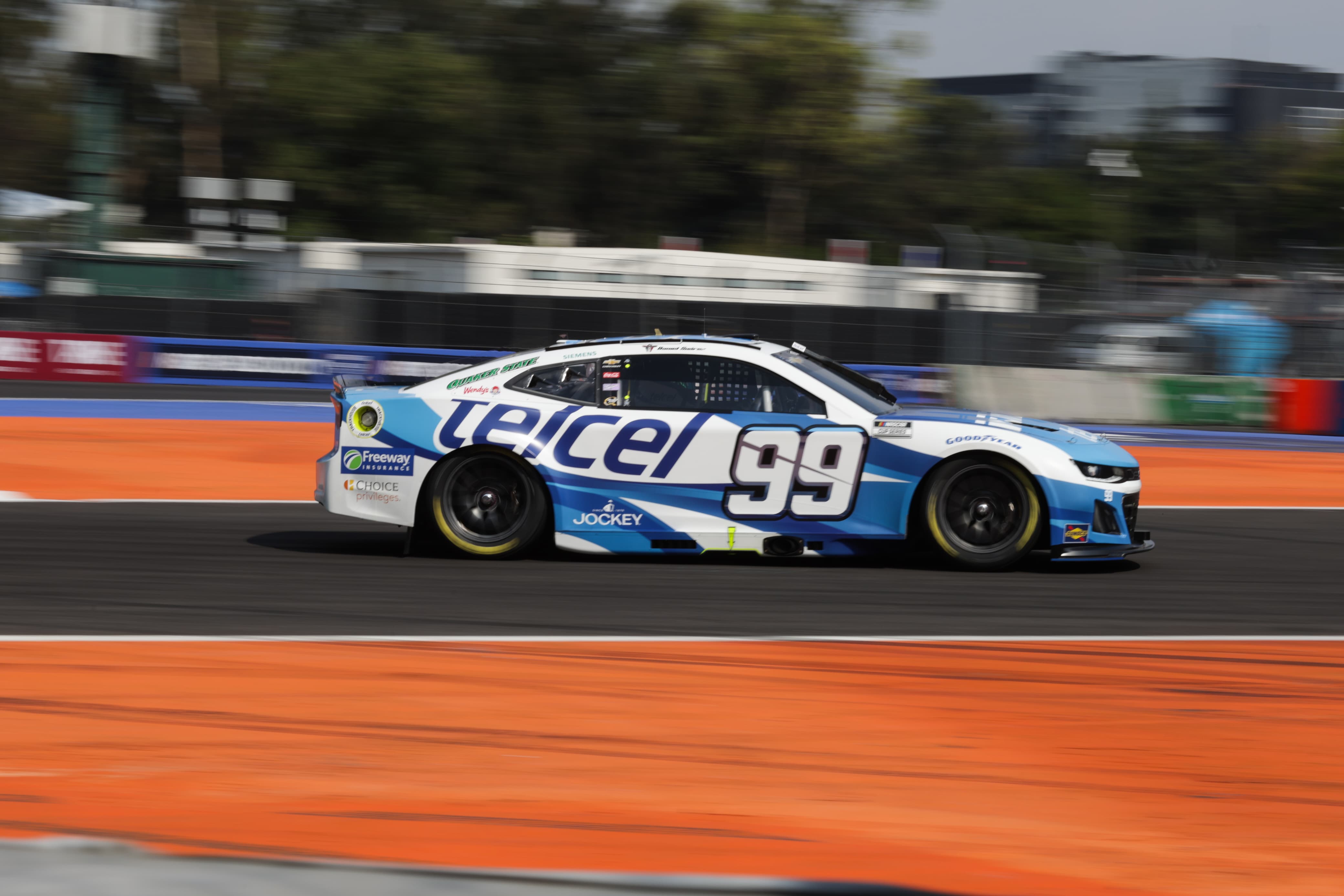 Daniel Suárez saldrá décimo en la NASCAR Cup Series; Shane van ...