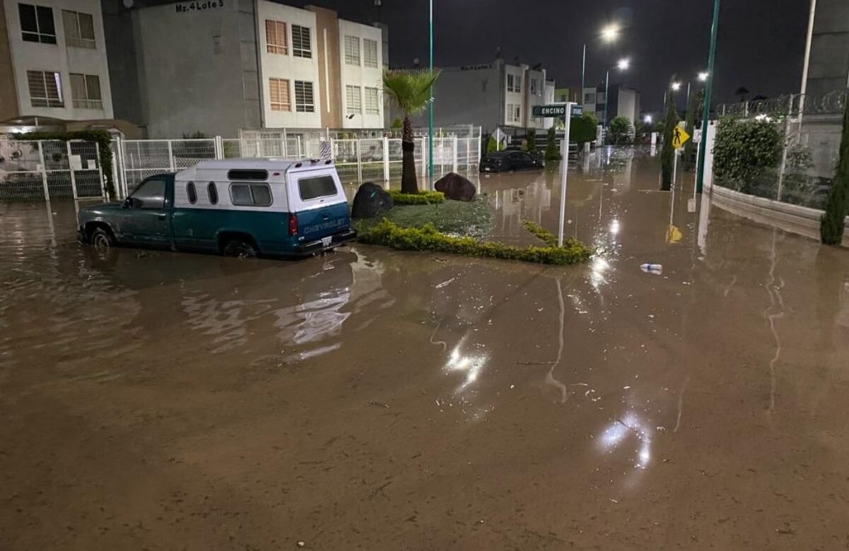 70 casas quedan inundadas en fraccionamiento Los Héroes 2 en Chalco por ...