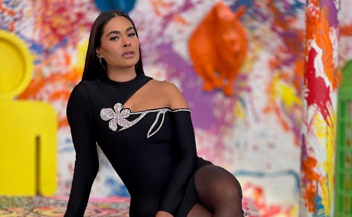 Galilea Montijo luce impactante vestido entallado con flor 3D | El Universal