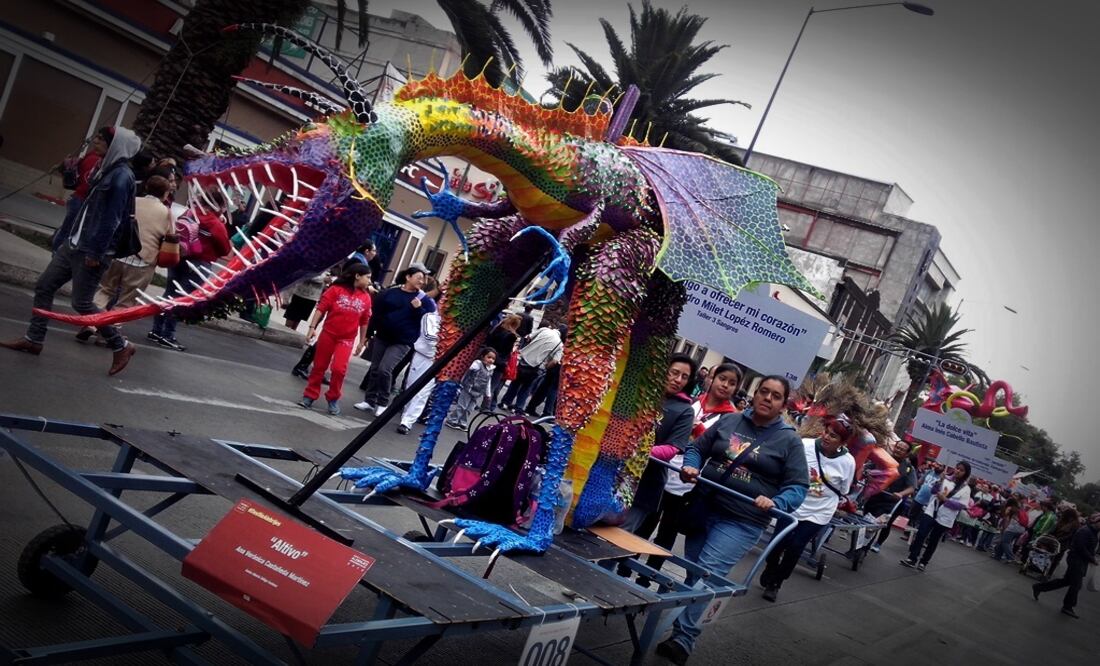 Alebrijes llenan de color el Paseo de la Reforma | El Universal
