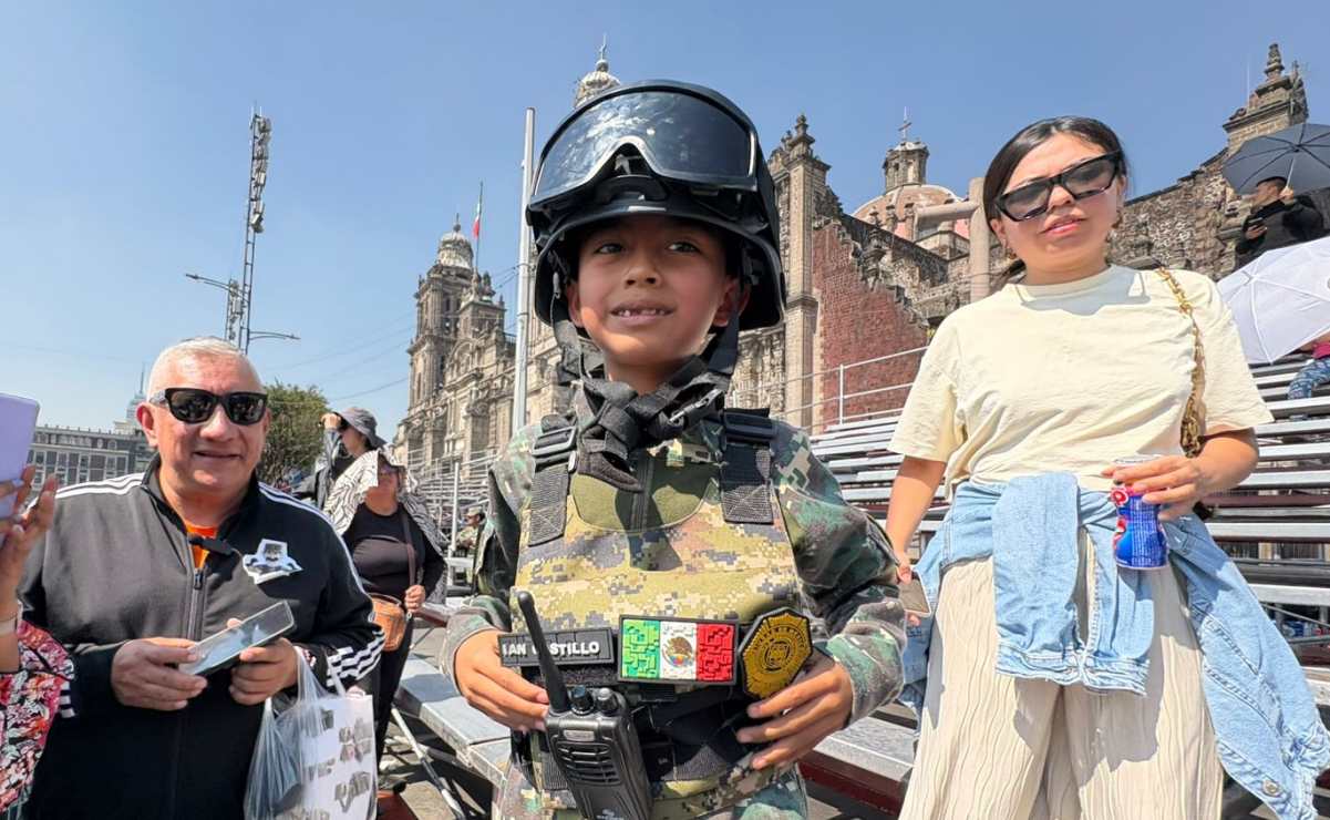 Ian Castillo, el pequeño soldado que conquistó el Zócalo en el 115 Aniversario de la Revolución