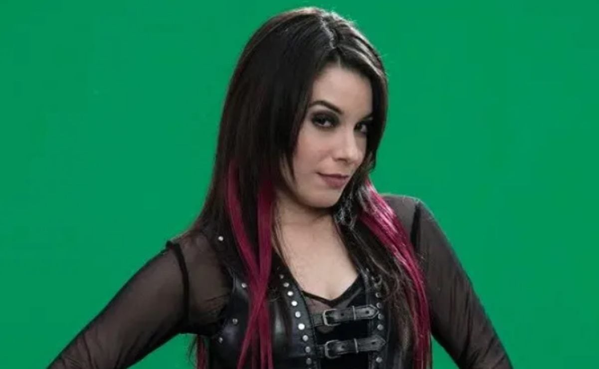 Actriz de "Vecinos", Danny Perea, presume que se convirtió en mamá