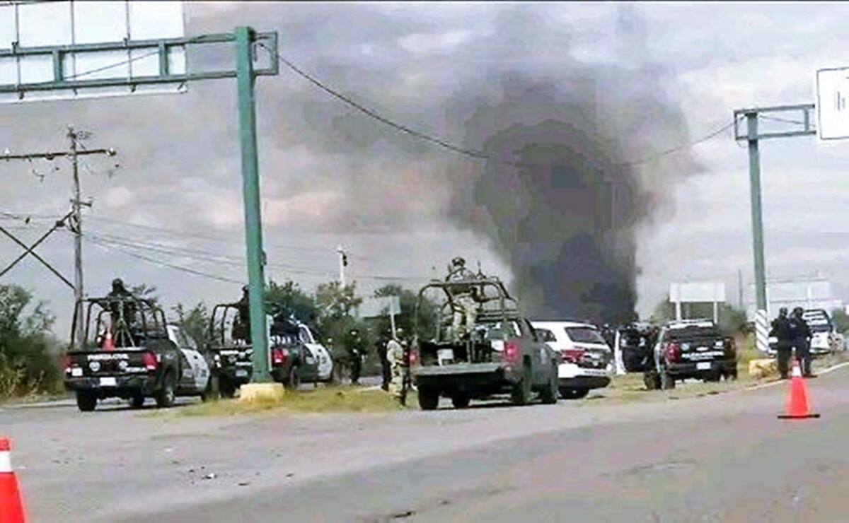 Jornada violenta en Nuevo León: bloqueos, ataques a policías y un ...