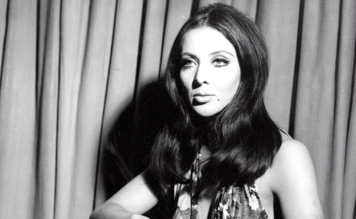 FOTOS: Así era Lorena Velázquez en su juventud, piernas largas y mirada profunda