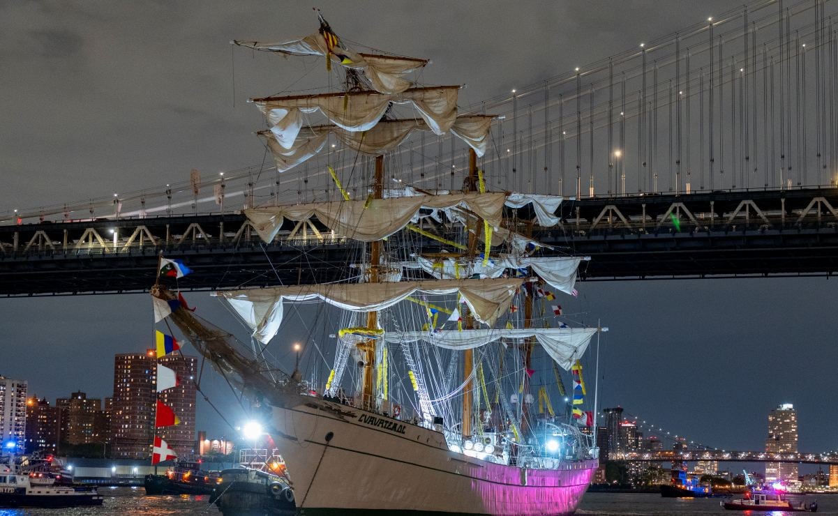 Buque Cuauhtémoc choca con puente de Brooklyn en NY, reportan dos muertos; sigue en vivo las ...