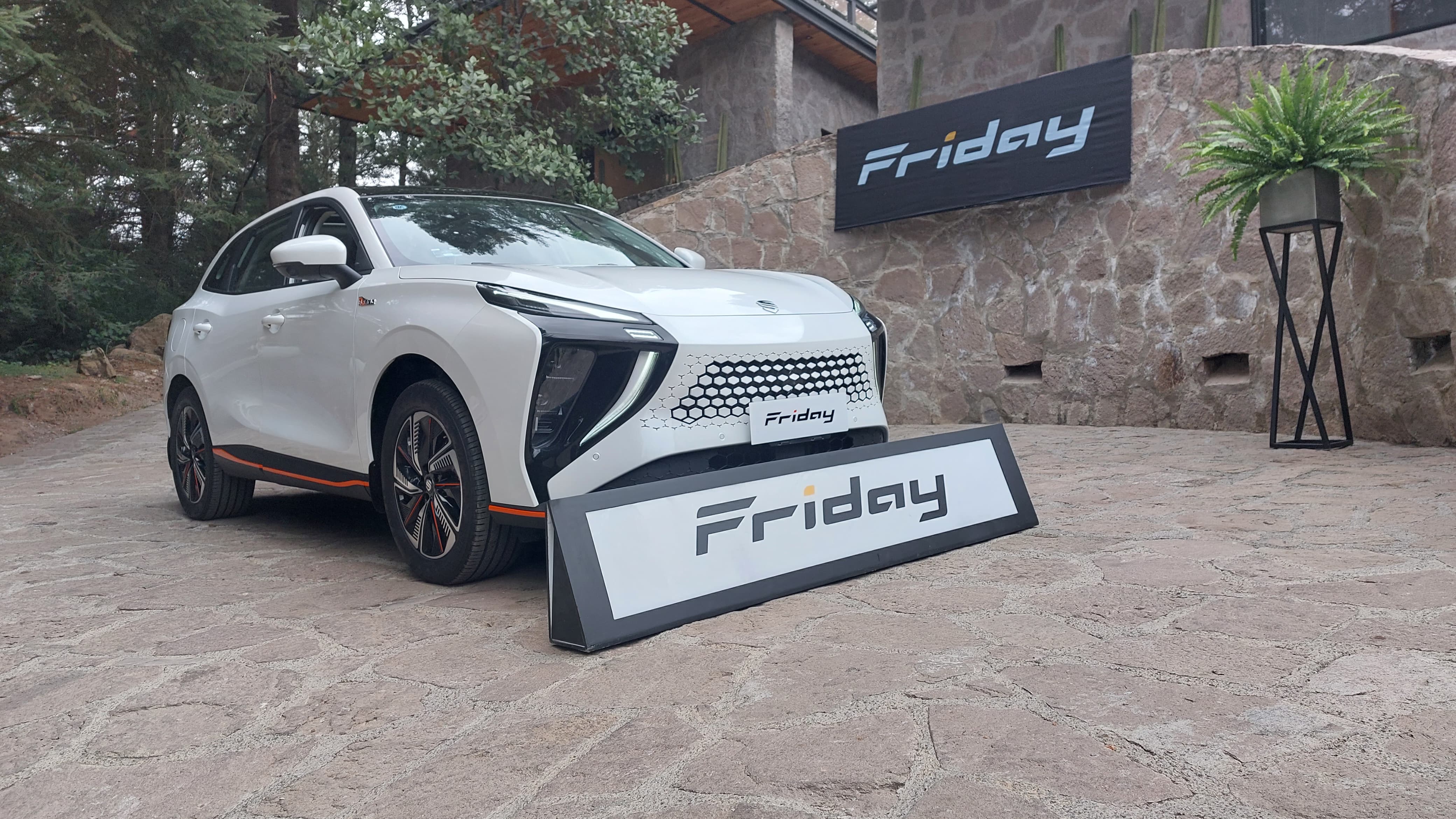 SEV Friday, la camioneta eléctrica más barata de México | El Universal