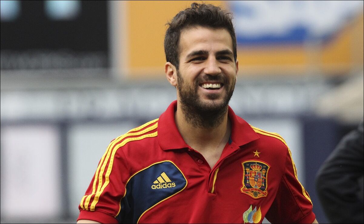 ¡Adiós, leyenda! El español Cesc Fábregas anuncia su retiro como ...