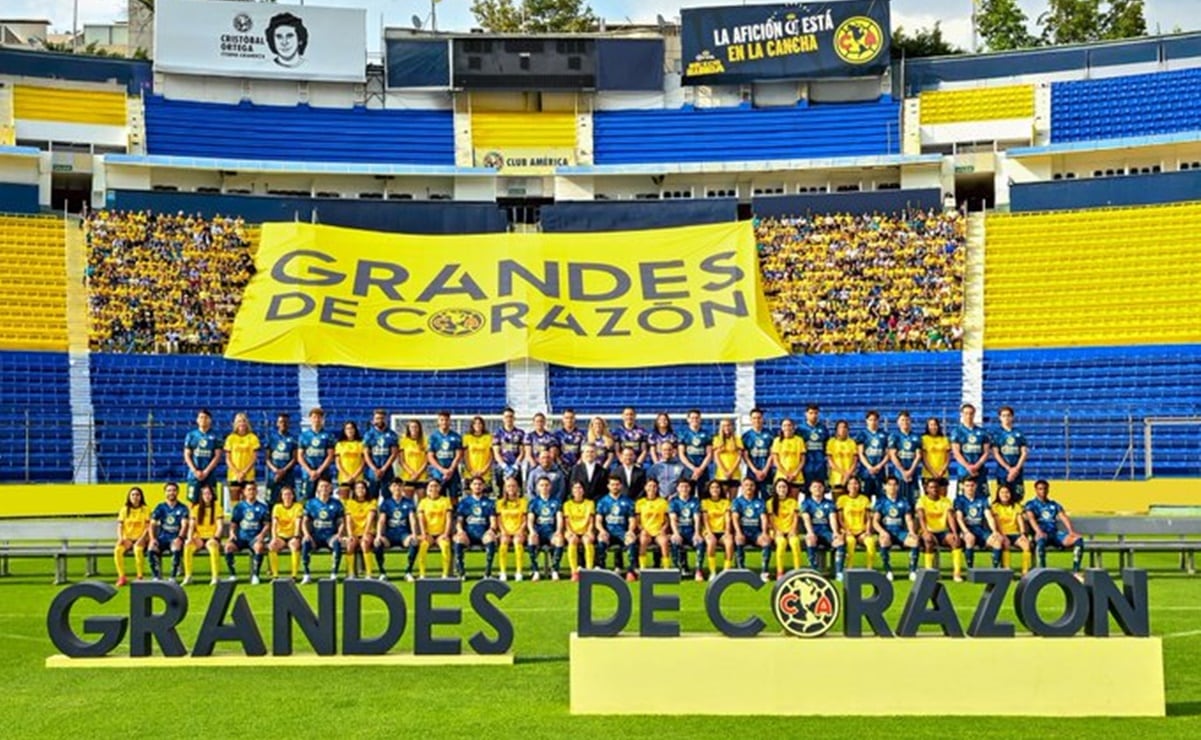 América presume su foto oficial, junto a su afición y en su nueva casa ...