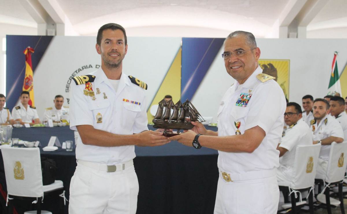 Escuela Naval Militar de Veracruz recibe a tripulación de la Armada de ...