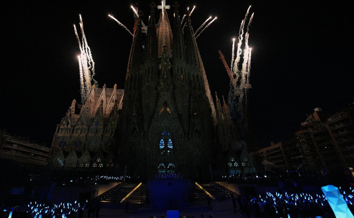 El Papa elogia la Sagrada Familia y la define como una obra maestra de ...