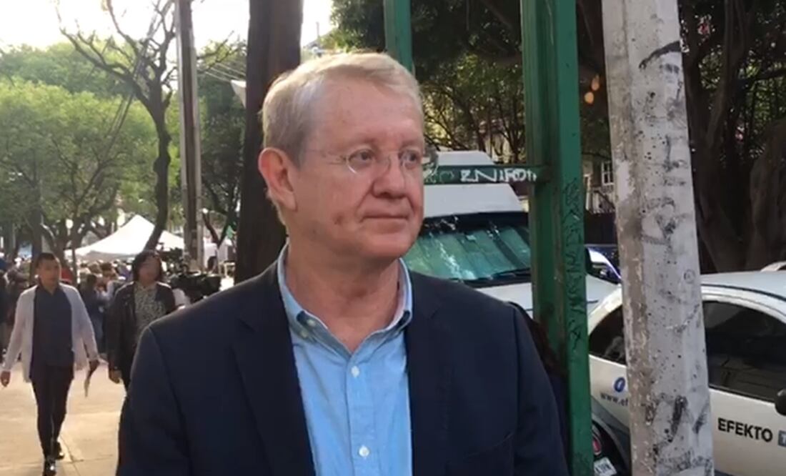 Heberto Castillo Juárez presenta proyectos tecnológicos a AMLO