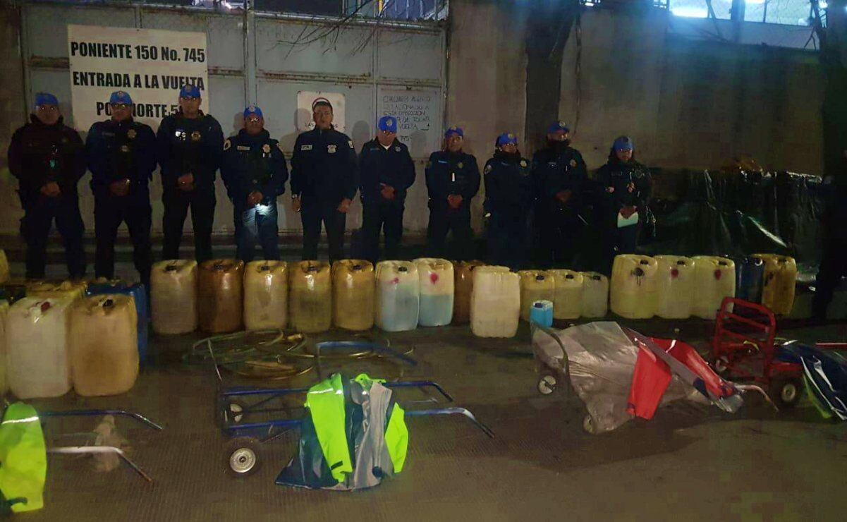 Protección Civil desmantelan punto de venta ilegal de combustible en Azcapotzalco; aseguran más ...