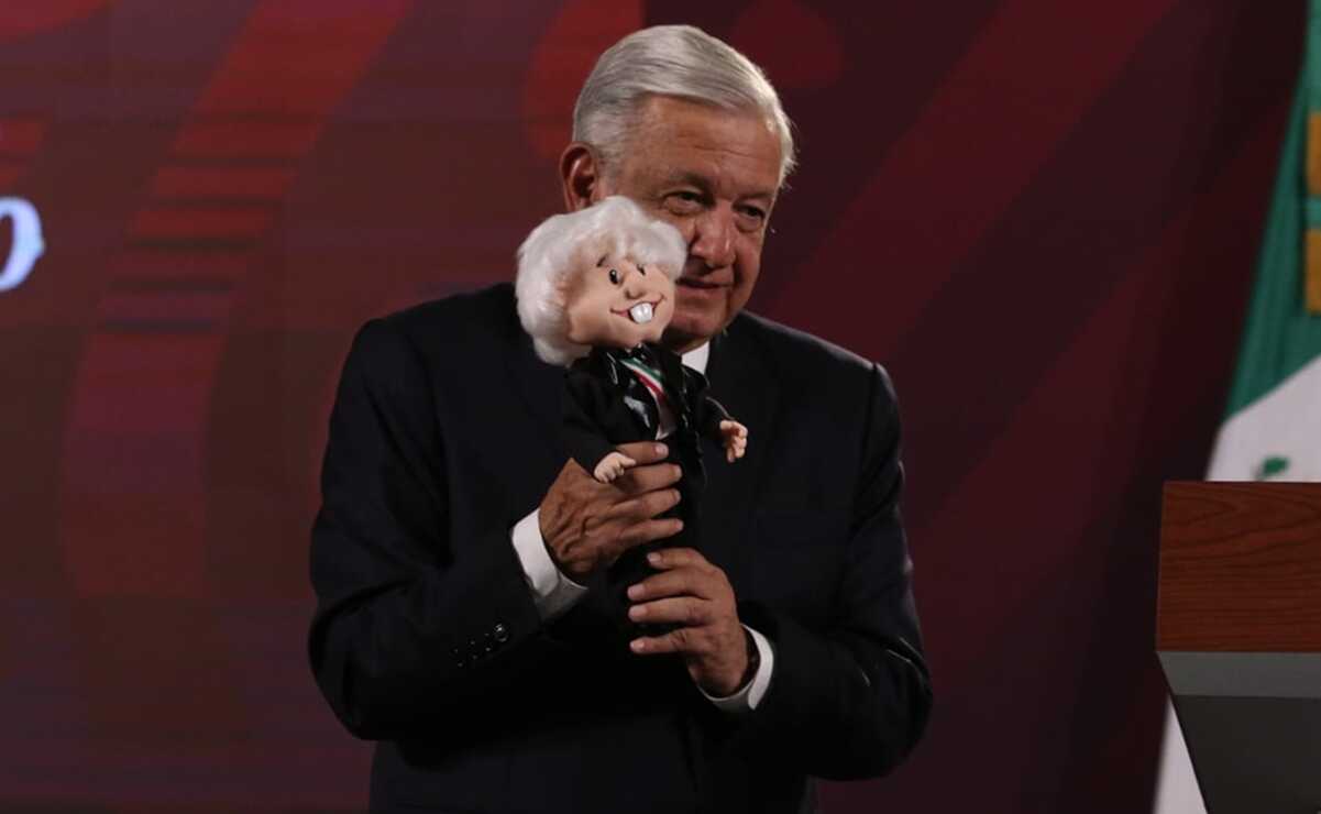 “Me canso ganso”: AMLO presume en su mañanera el AMLITO parlante