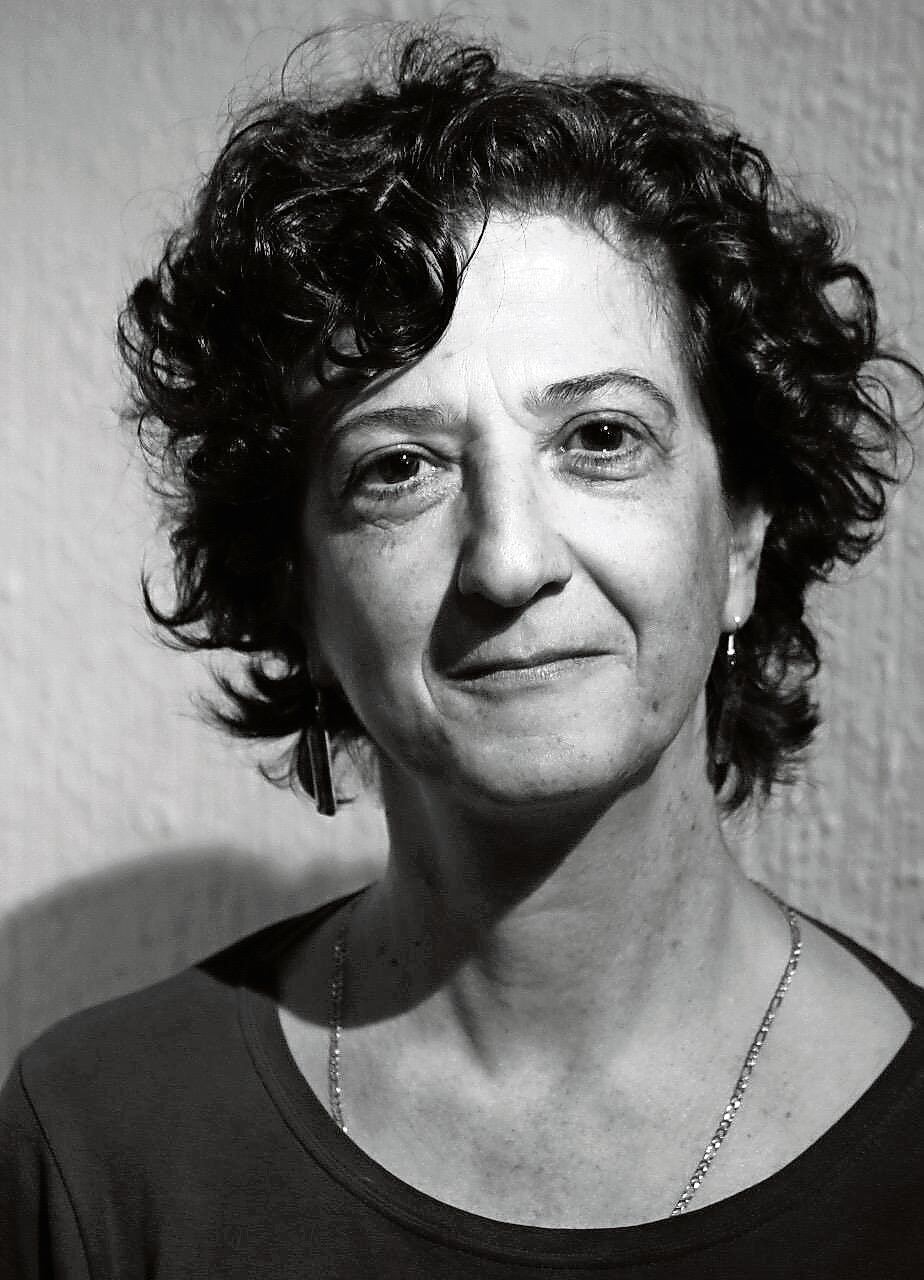 Emma Dib va por revitalizar y abrir al Centro Universitario de Teatro a ...