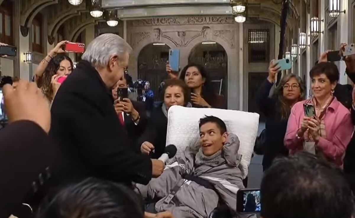 VIDEO: Así votó Daniel Robles, activista con parálisis cerebral, en ...