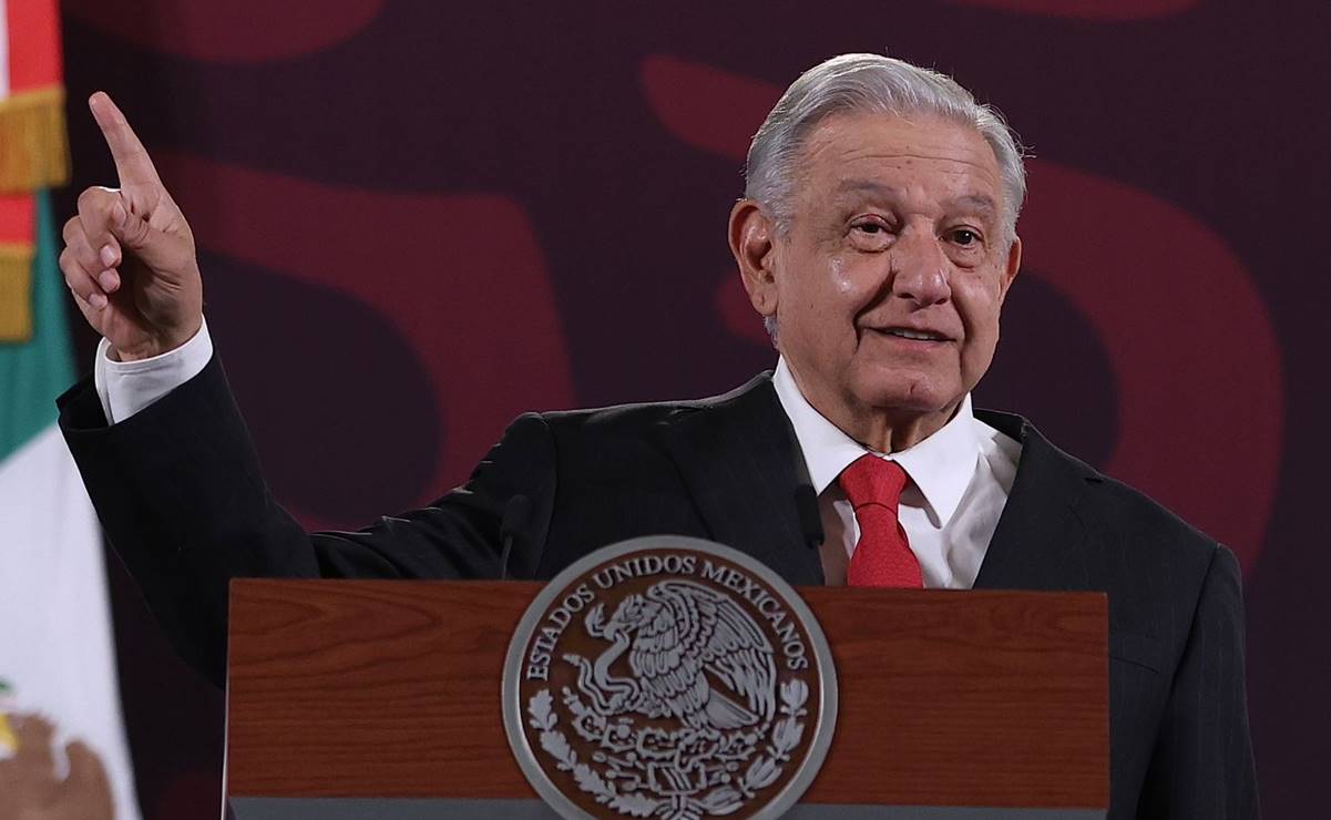 "López Obrador dice que se considera por encima de la ley en México ...
