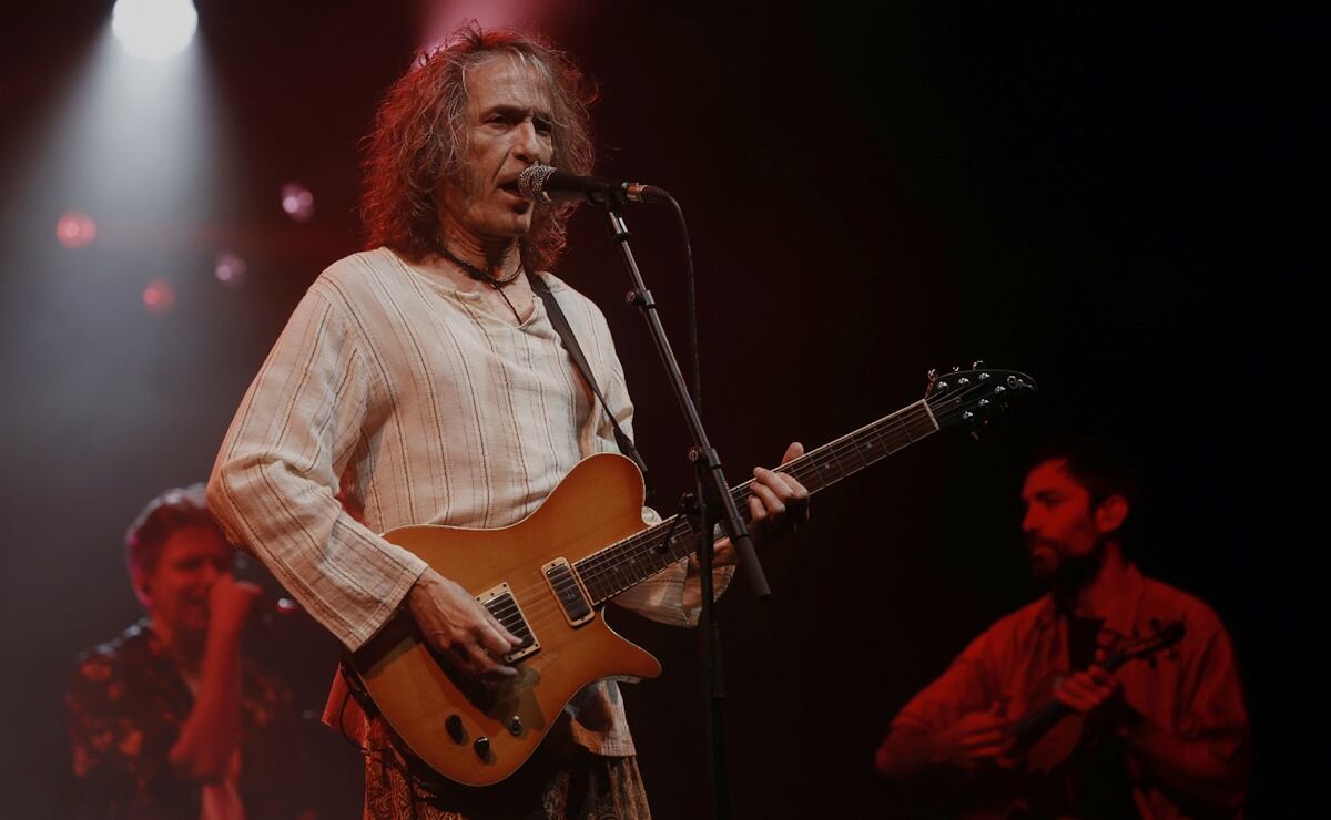 Muere Robe Iniesta, músico español de rock y líder de Extremoduro ...
