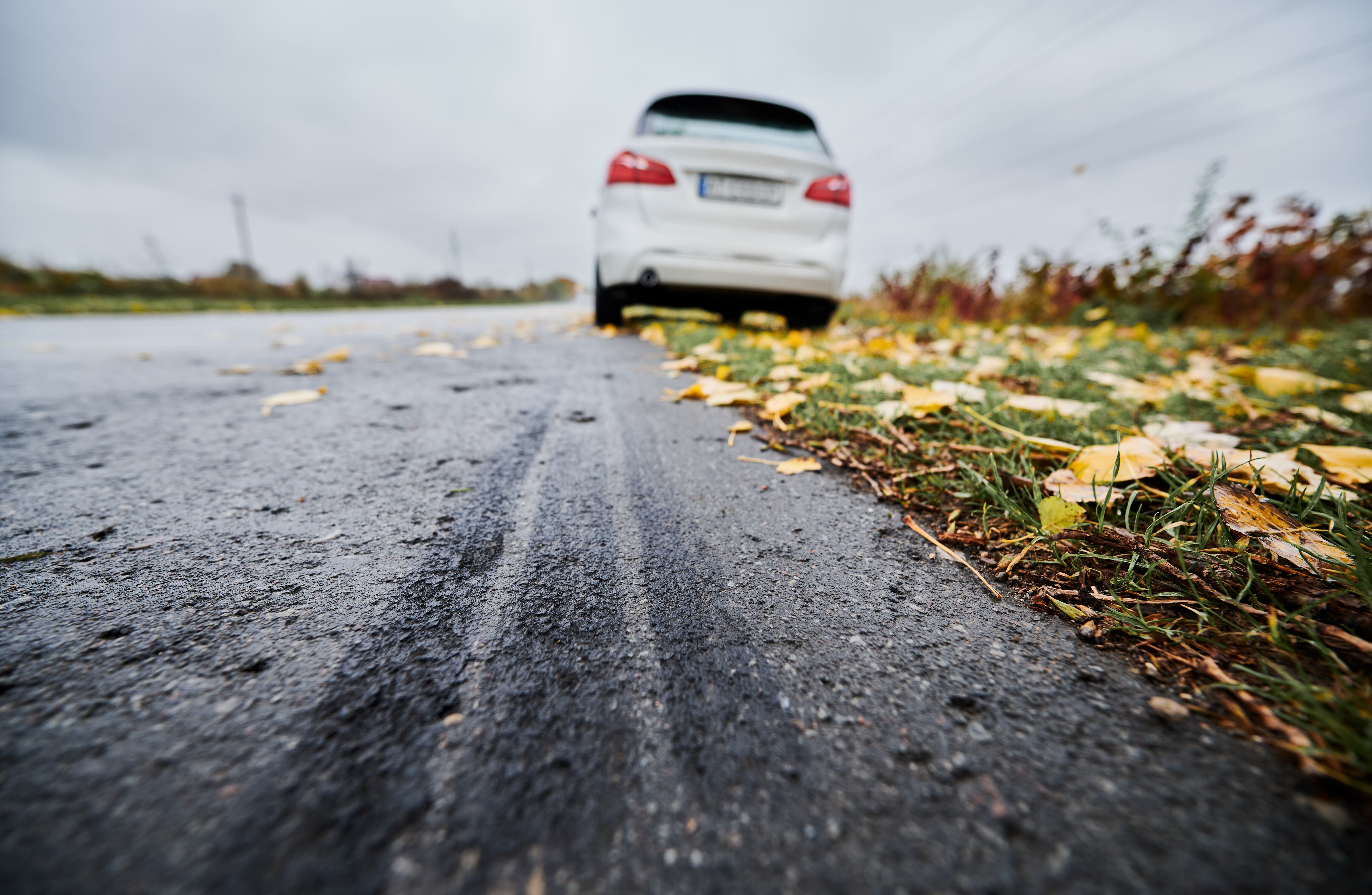 Cómo sacar un auto de una zanja