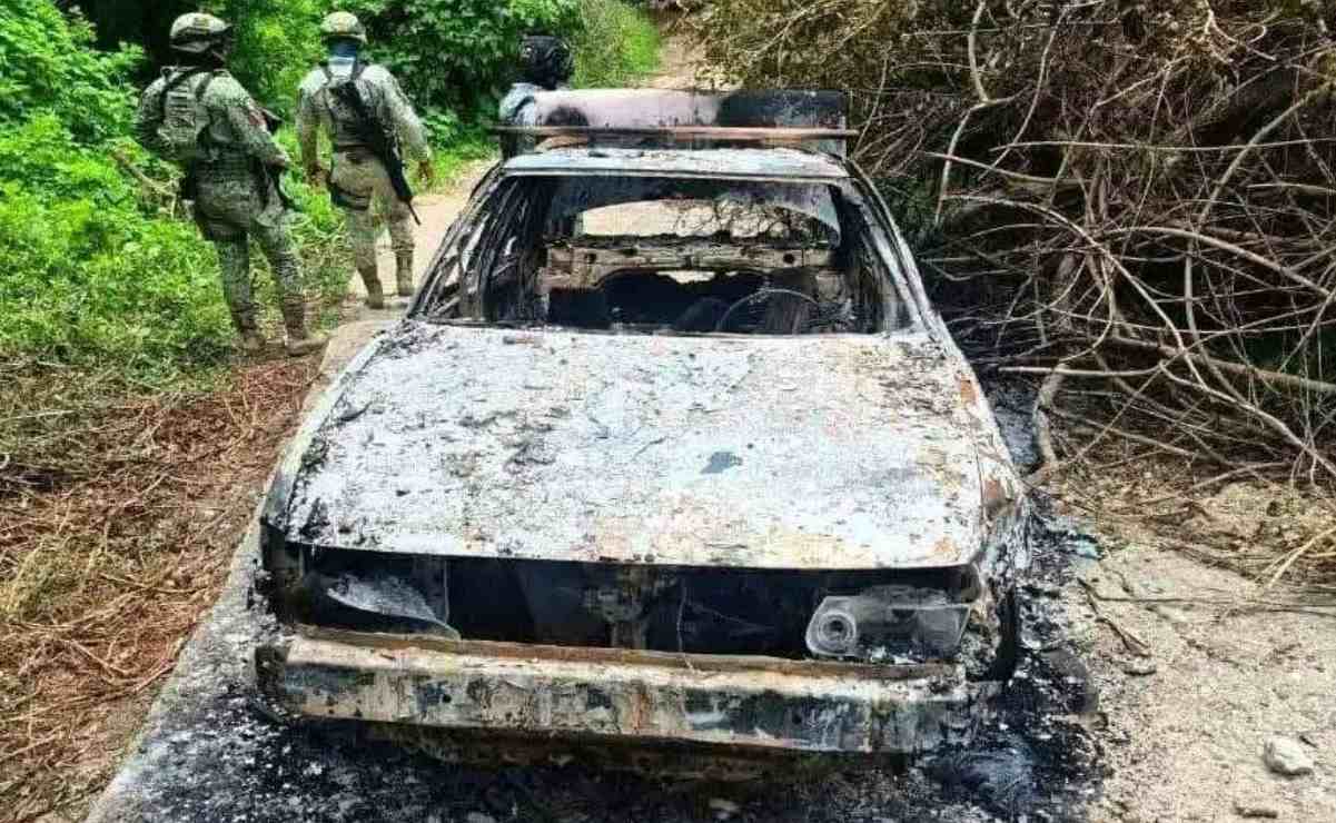 Hallan cuatro cuerpos calcinados en Ayutla, Guerrero; estaban dentro de un vehículo incendiado ...