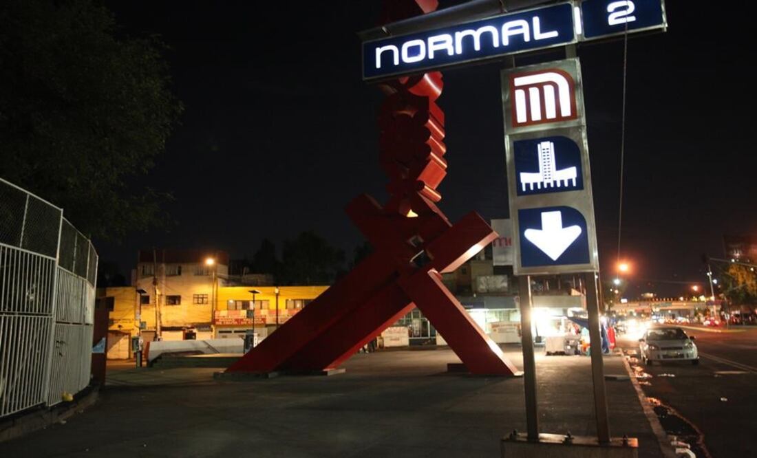 Continúa cerrado acceso a estación Normal del Metro | El Universal