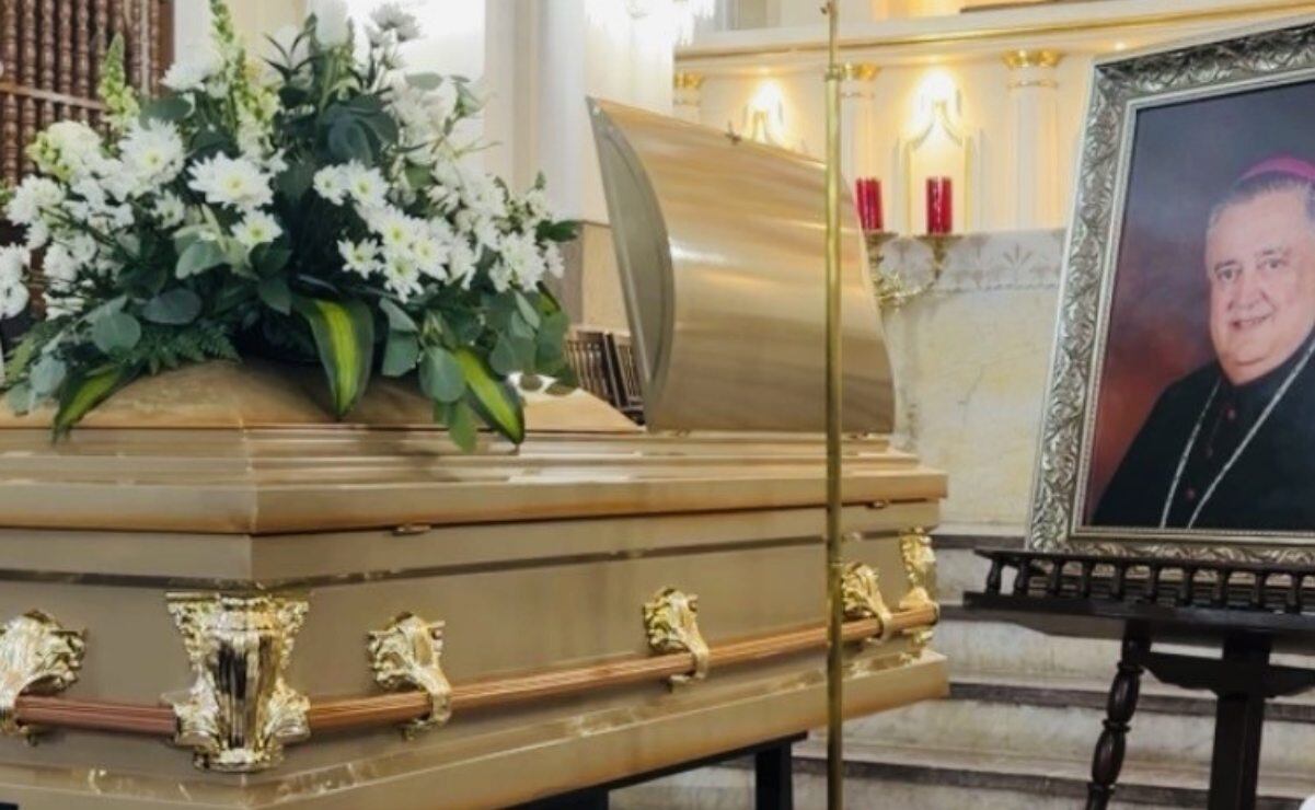 Feligresía de Hermosillo da el último adiós a arzobispo emérito José ...